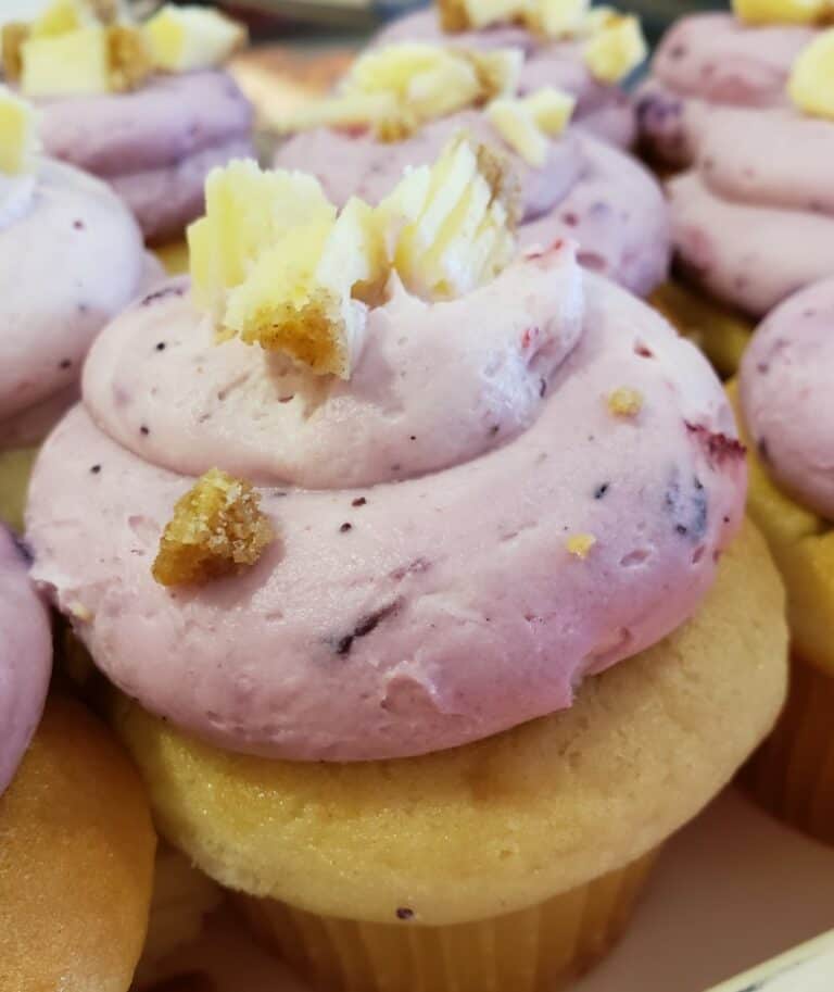 Berry Berry Cupcake (12 Minimum) | Orland Park Bakery Orders