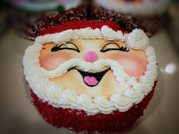 8″ Santa Face Cake | Orland Park Bakery Orders